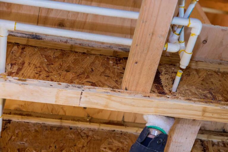 What are the Differences Between Sewer and Water Lines?